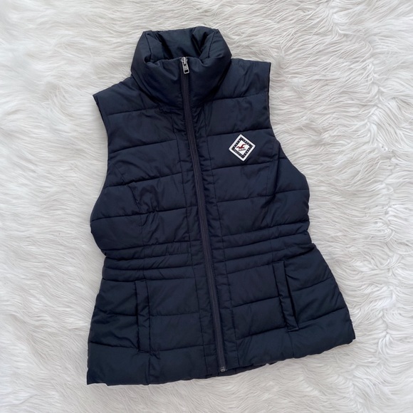 Hollister | Jackets & Coats | Hollister Navy Blue Sleeveless Chest Logo Sherpa Fleece Lined ...